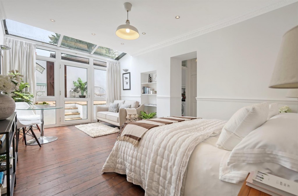 Highbury Park, N5 2XE, Studio